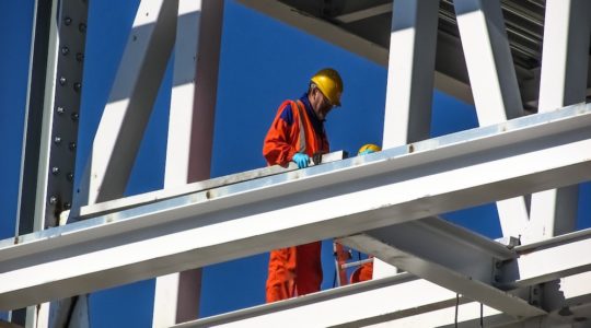 Should You Sign That Lien Waiver? - Checklist & FAQs